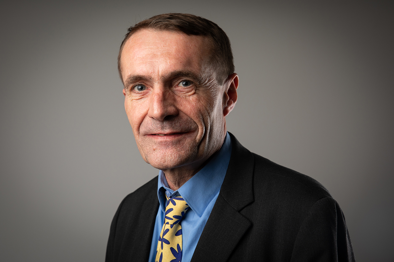 Michel - bureau | E2C Savoie